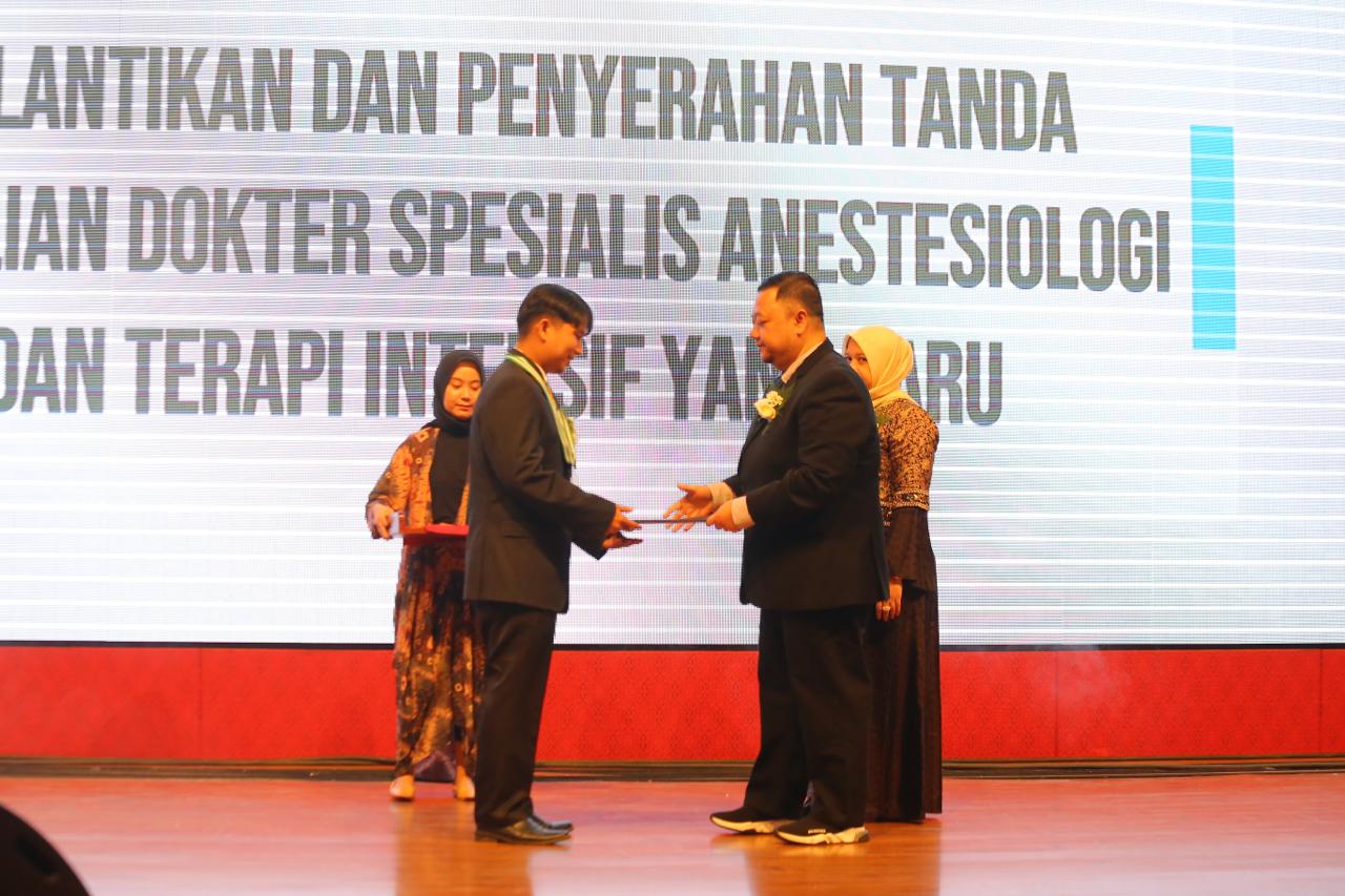 25 Dokter Spesialis Anestesiologi & Terapi Intensif Dilantik ...